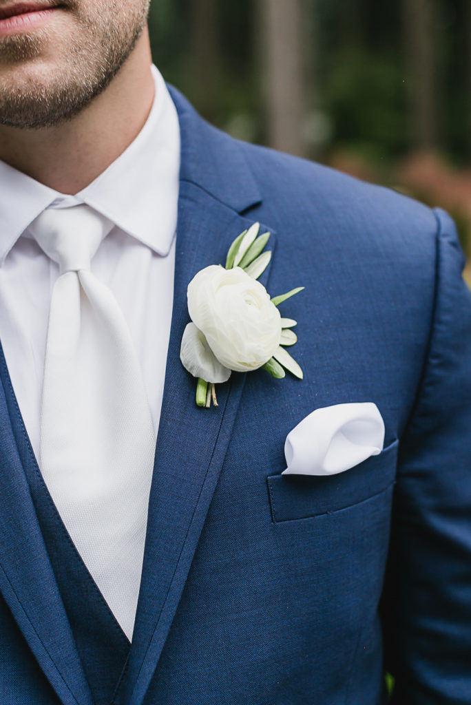 shepherds hollow wedding in clarkston provided by kari dawson photo