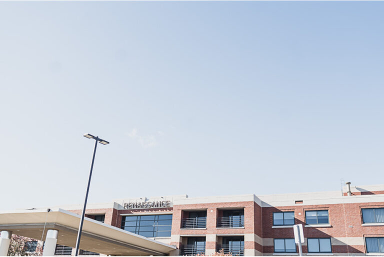 fall planterra wedding in west bloomfield by photographer kari dawson